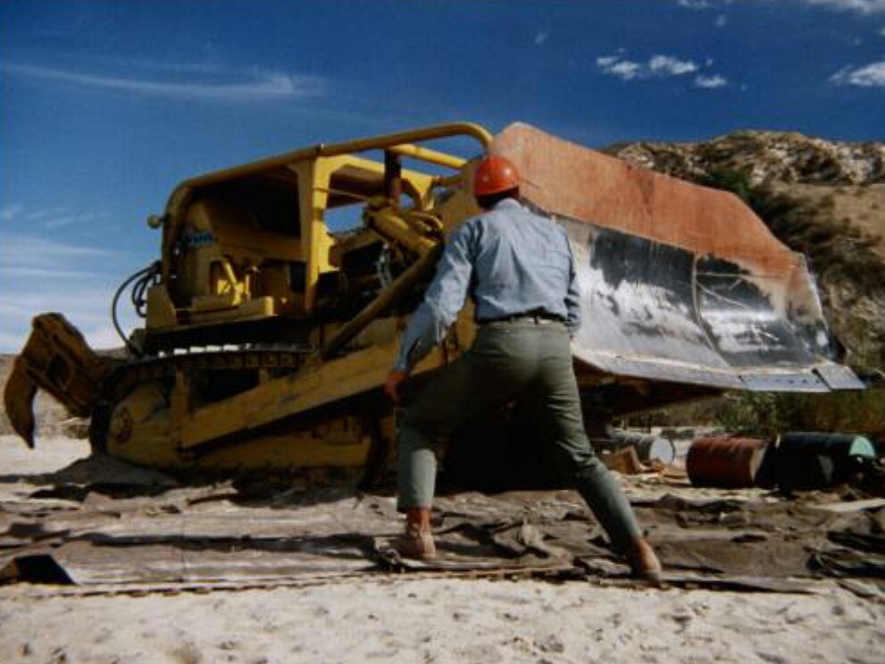 Killdozer (1974): A Must-See Cheesefest – Roses Have Thoughts
