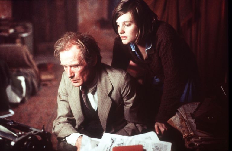 I Capture the Castle (2003) – Roses Have Thoughts